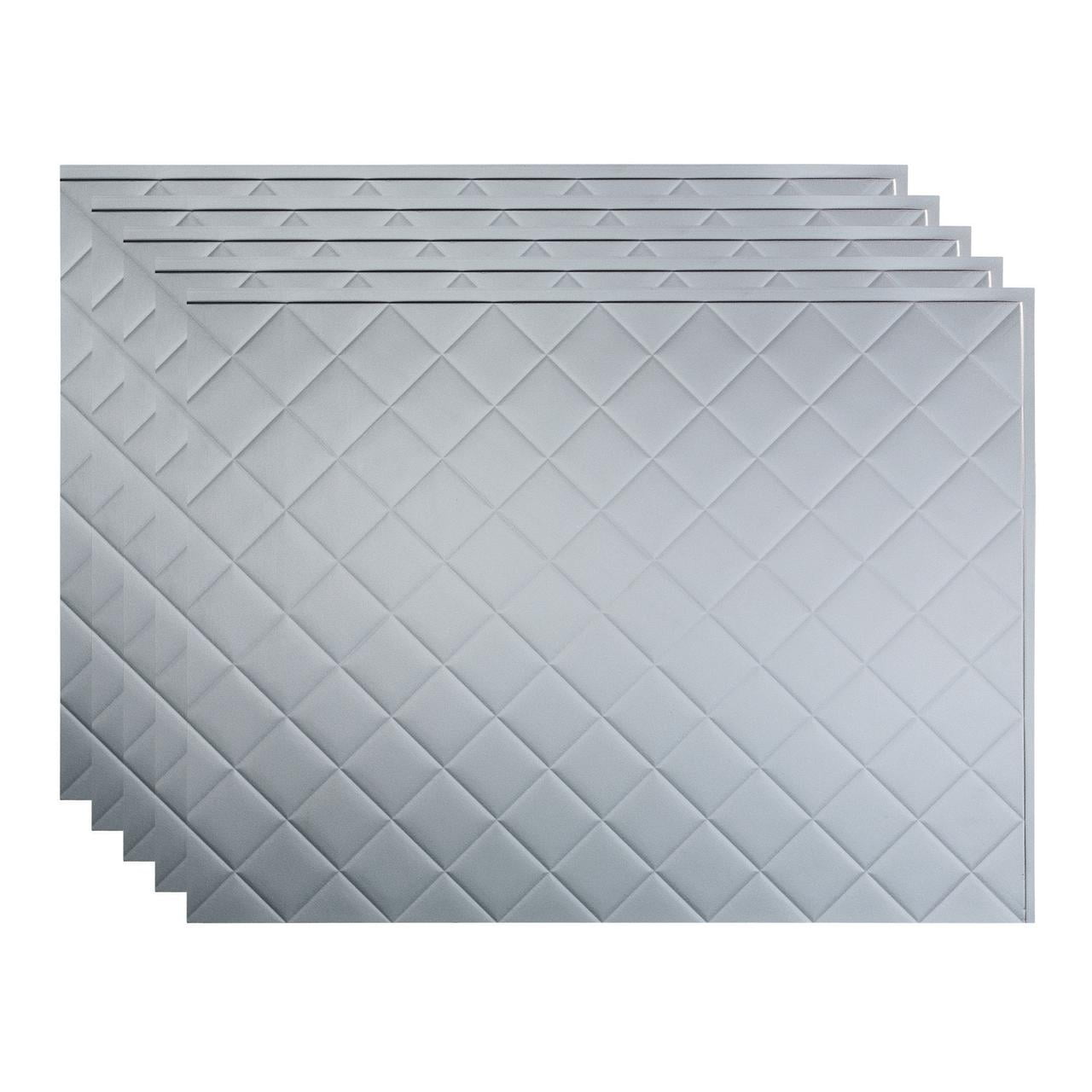 FASÄDE Quilted Decorative Vinyl 18in x 24in Backsplash Panel in Argent ...
