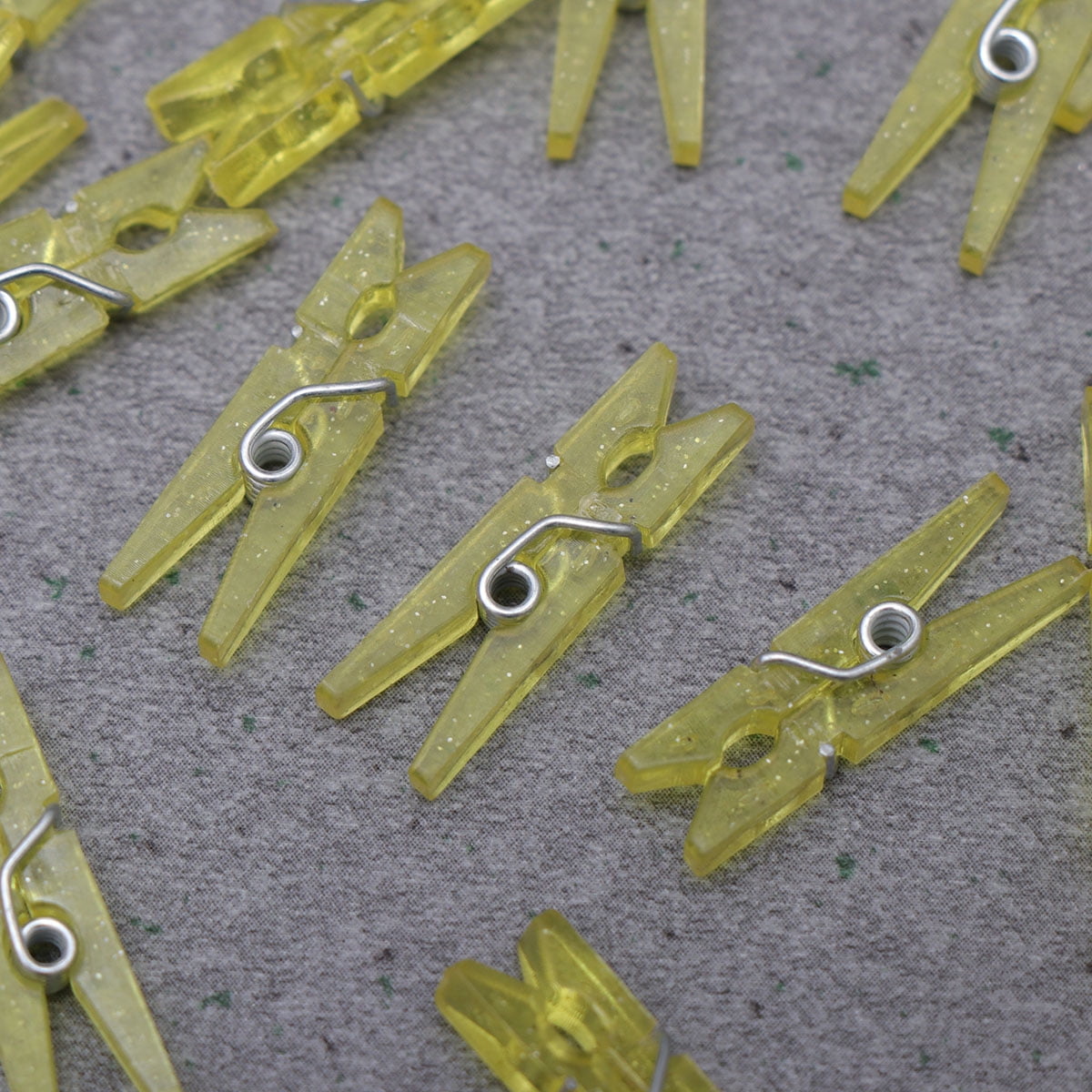 FELTECHELECTR 100Pcs Mini Photo Clips for Pictures and Crafts in Yellow ...