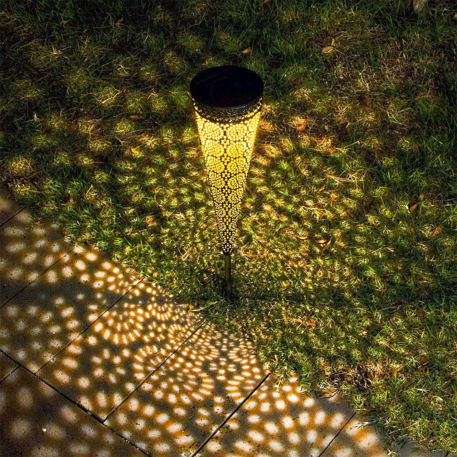 FFENYAN Hollow Out Solar Garden Light Solar Powered Courtyard Lights ...