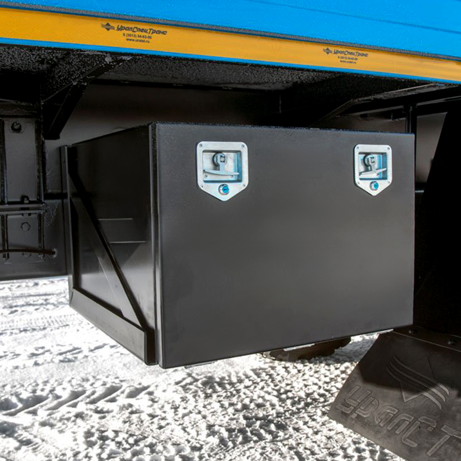 Loading Ramp Storage Brackets for Step Deck Trailers without Knee ...