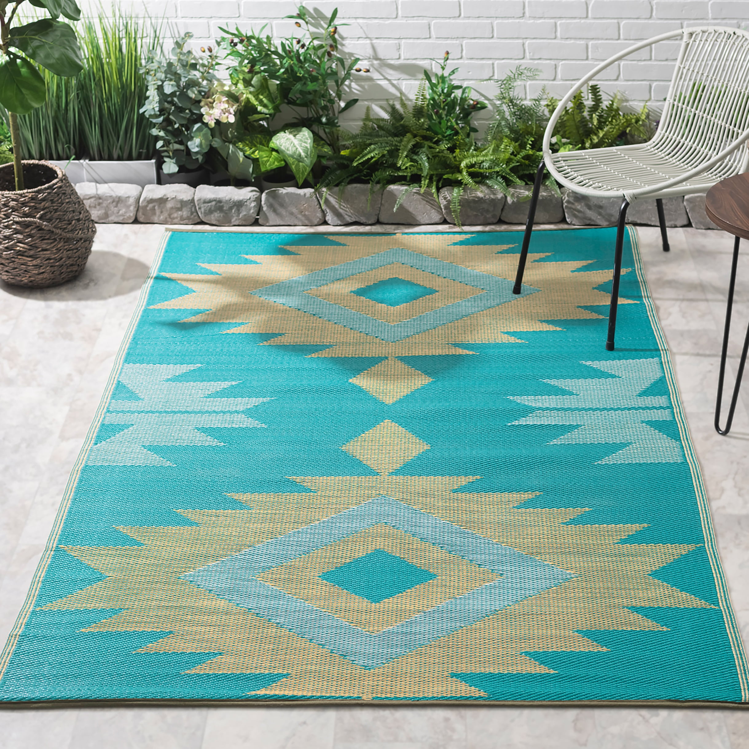 FH Home Indoor-Outdoor Rug (3x5 ft) - Weather Resistant, Reversible, UV ...