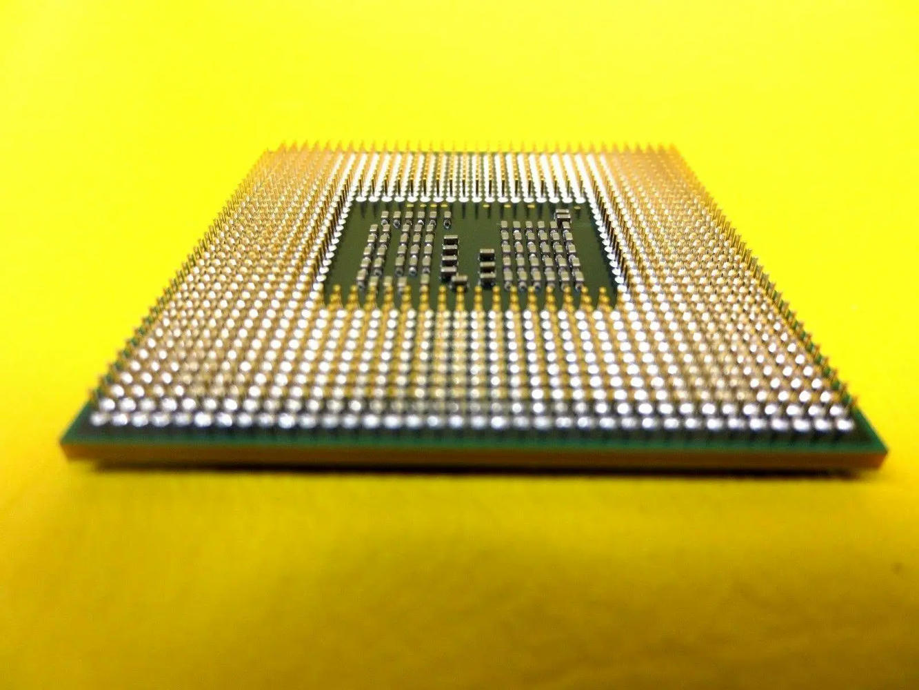 FOR i7 620M SLBTQ laptop CPU 2.66 GHz Socket G1 4MB CPU processor ...