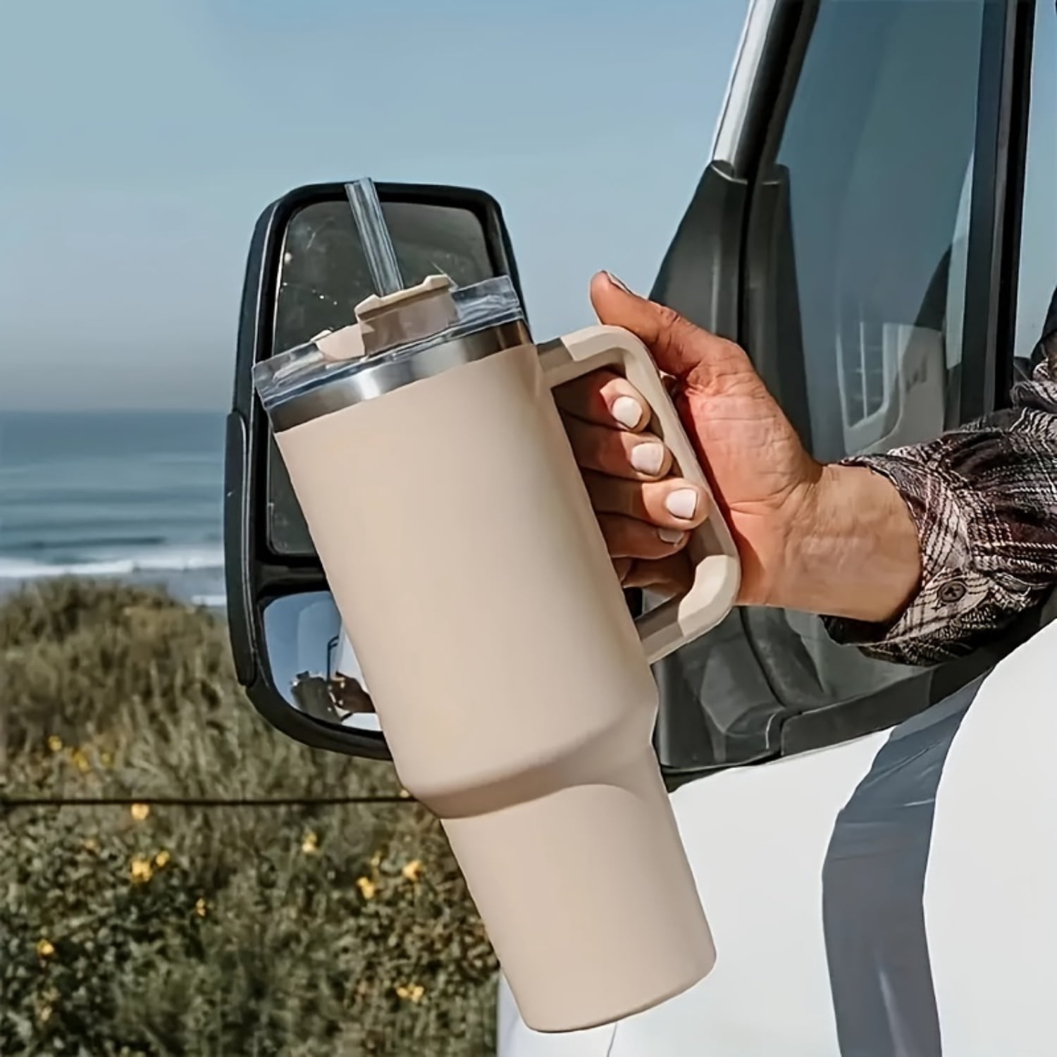 FPWNGL outdoor stainless steel water bottle with 1200ML capacity is ...