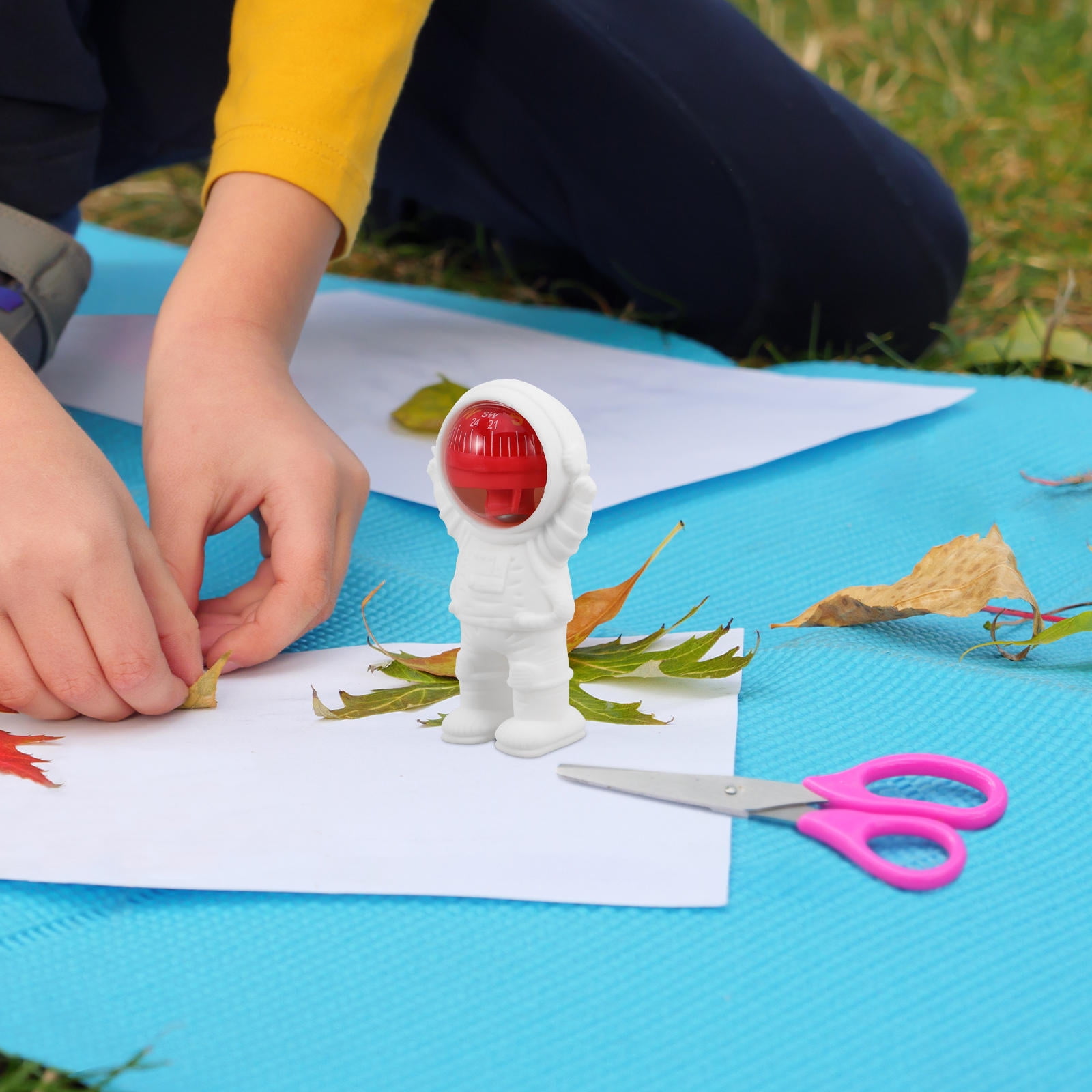 FRCOLOR Auto Dashboard Compass Plastic Car Compass For Navigation ...