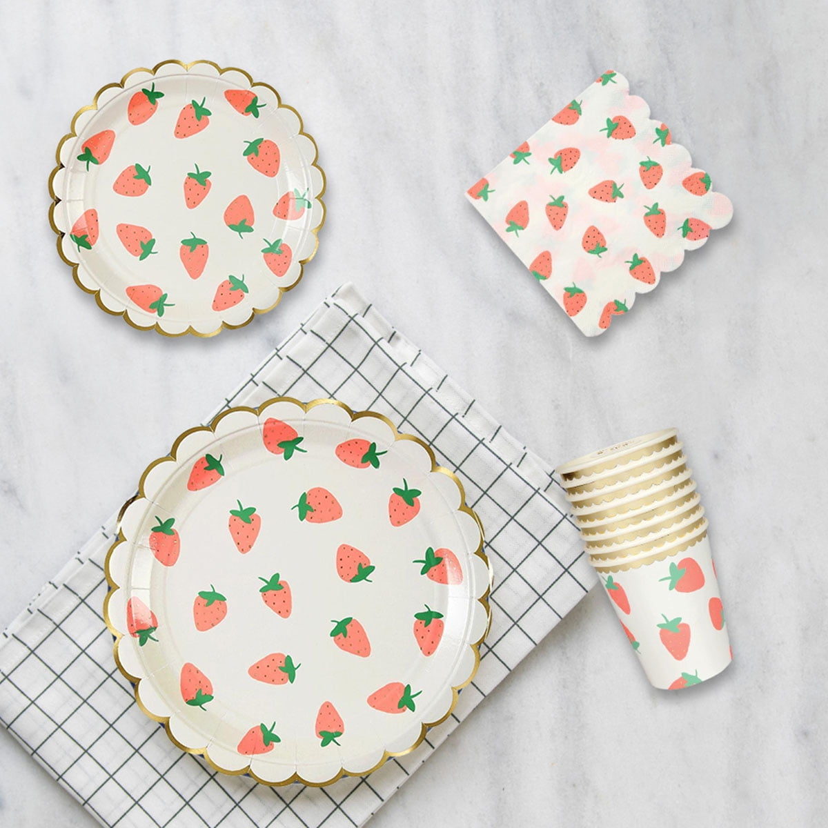 FRCOLOR Beautiful Napkins with Unique Strawberry Printing for Parties ...