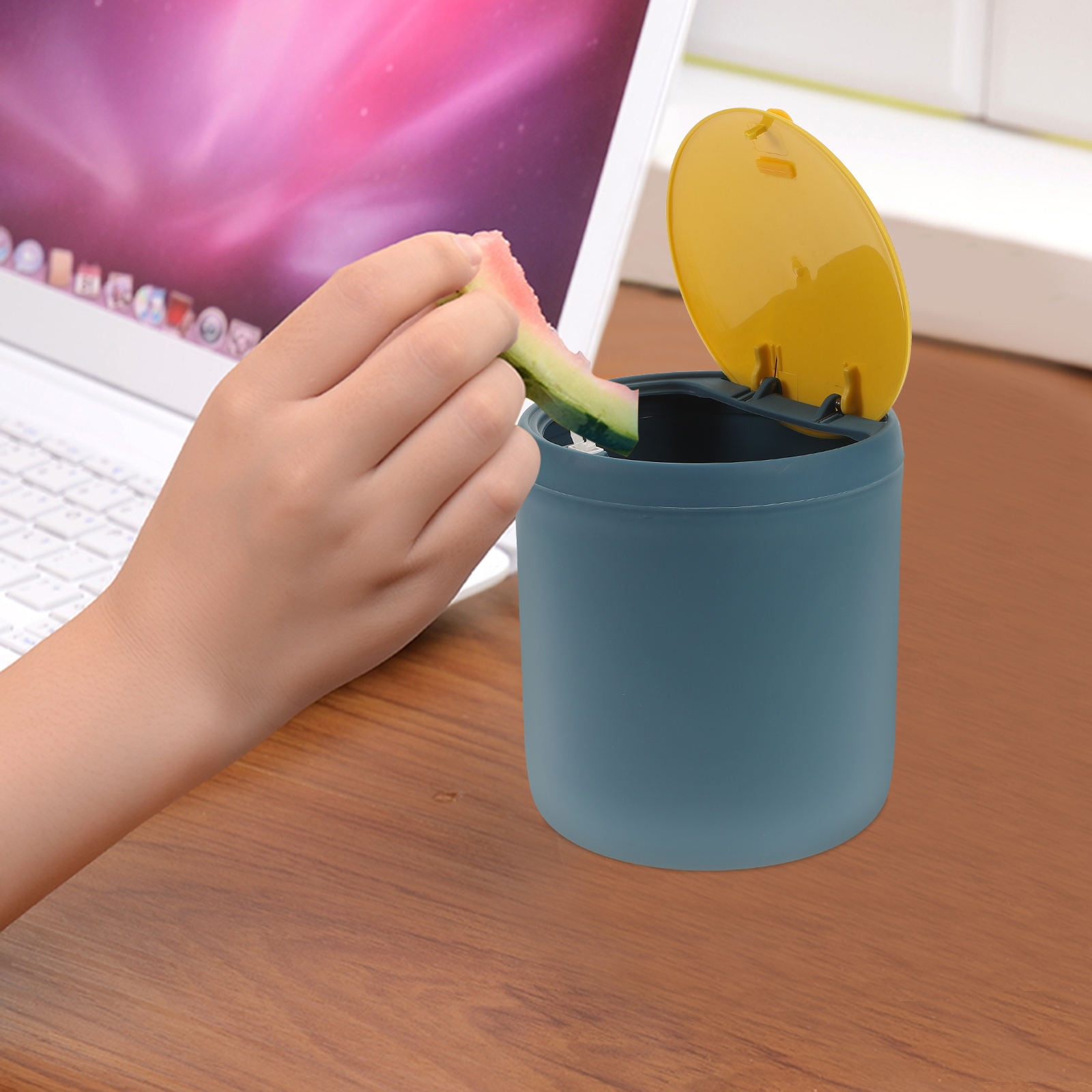 FRCOLOR Desktop Mini Garbage Bin Desktop Plastic Waste Bin Mini Trash ...