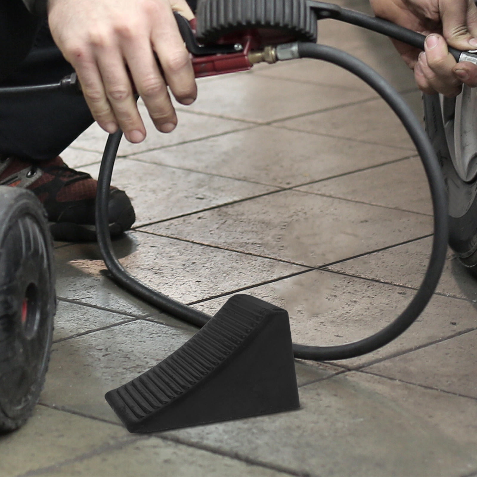 FRCOLOR Heavy-Duty Rubber Wheel Chock for RVs and Trailers Tire ...