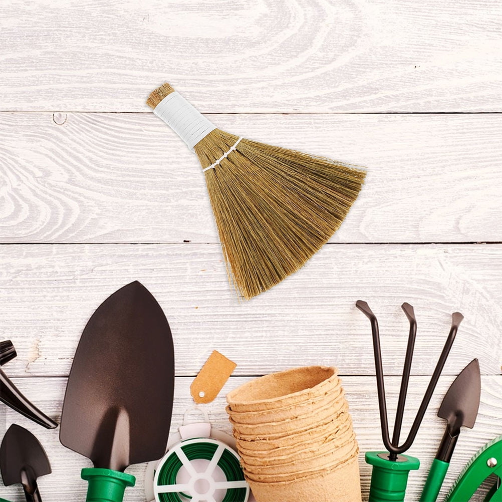 FRCOLOR Khaki Mini Desk Broom for Decor Soft Grass Material Lightweight ...
