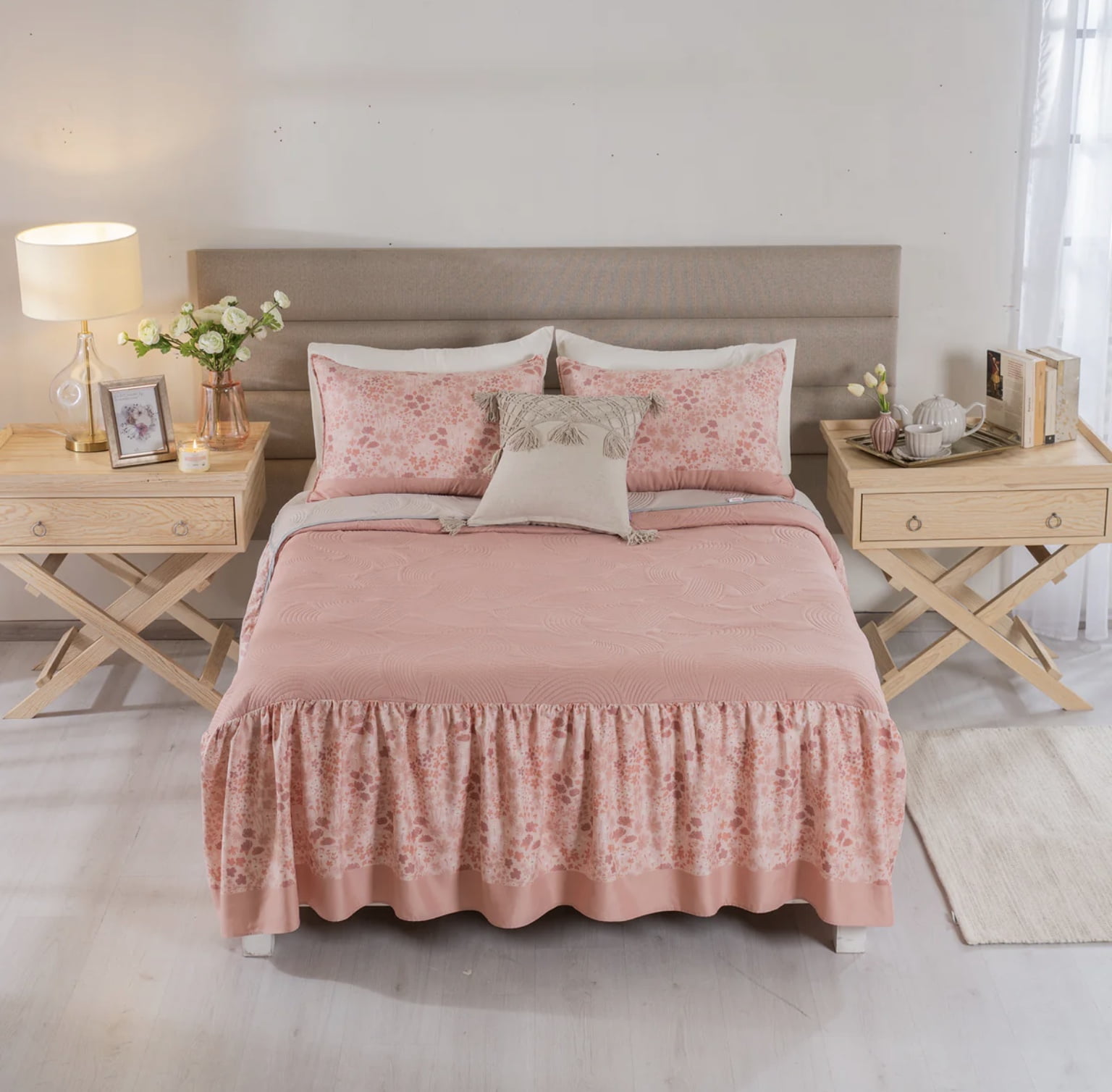 FRESIA FLOWERS SOFT TEXTURE REVERSIBLE BEDSPREAD SET WITH ATTACHED ...