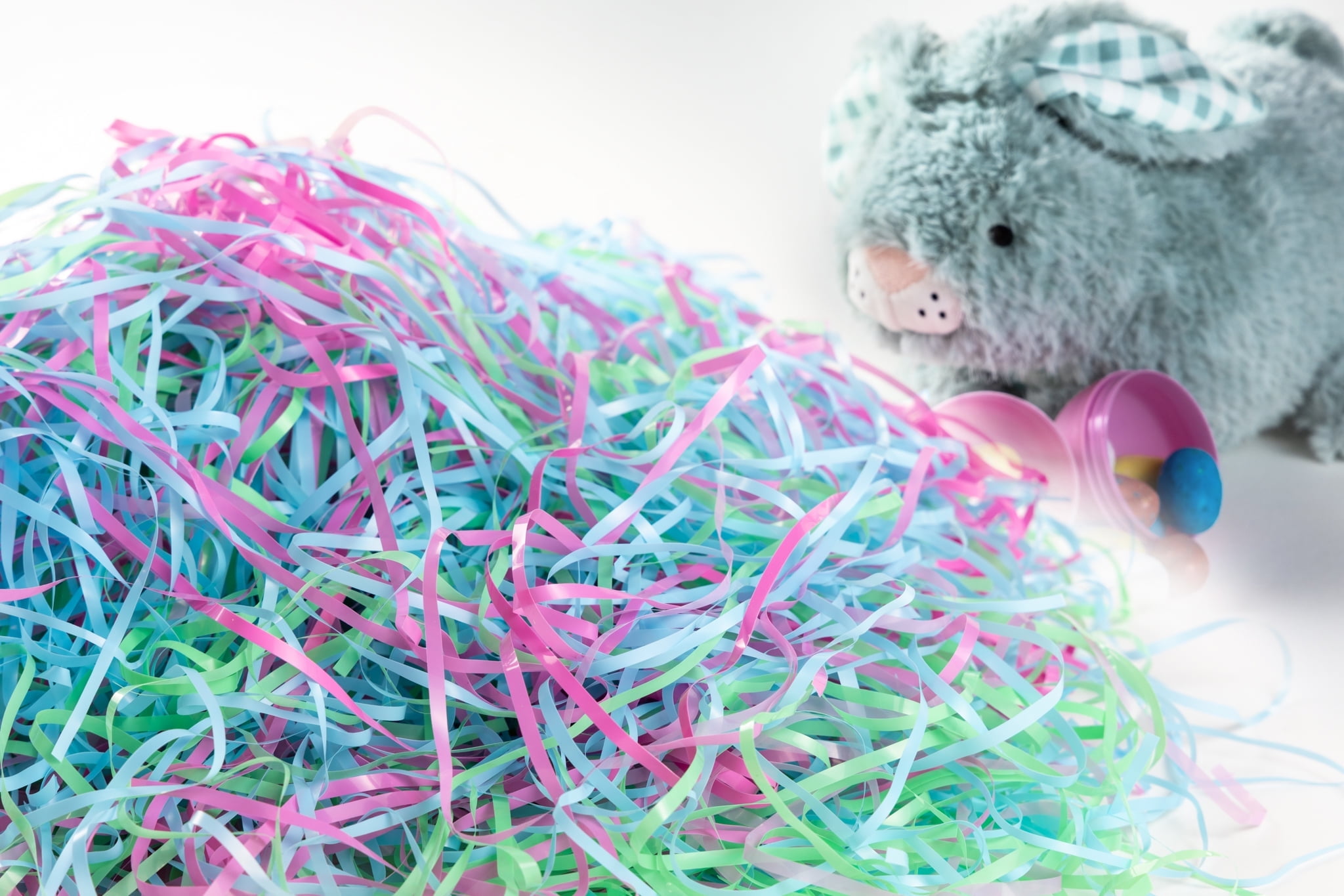 FRiLLZ Unicorn Plastic Easter Grass Shred and Basket Filler, 1/2 Pound ...