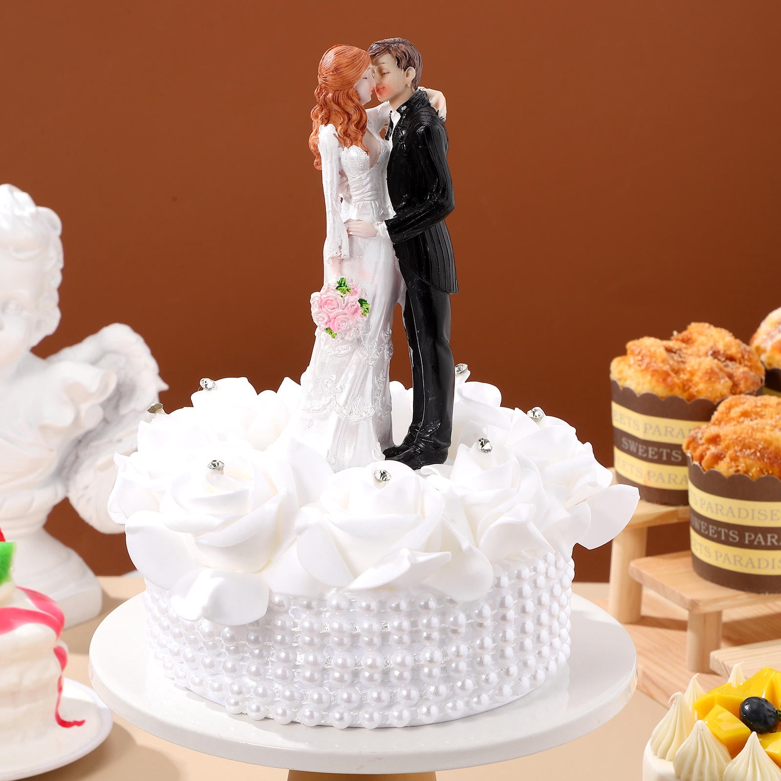 FUTUREORYY Couple Sculpture Wedding Bride Groom Statue European Style ...