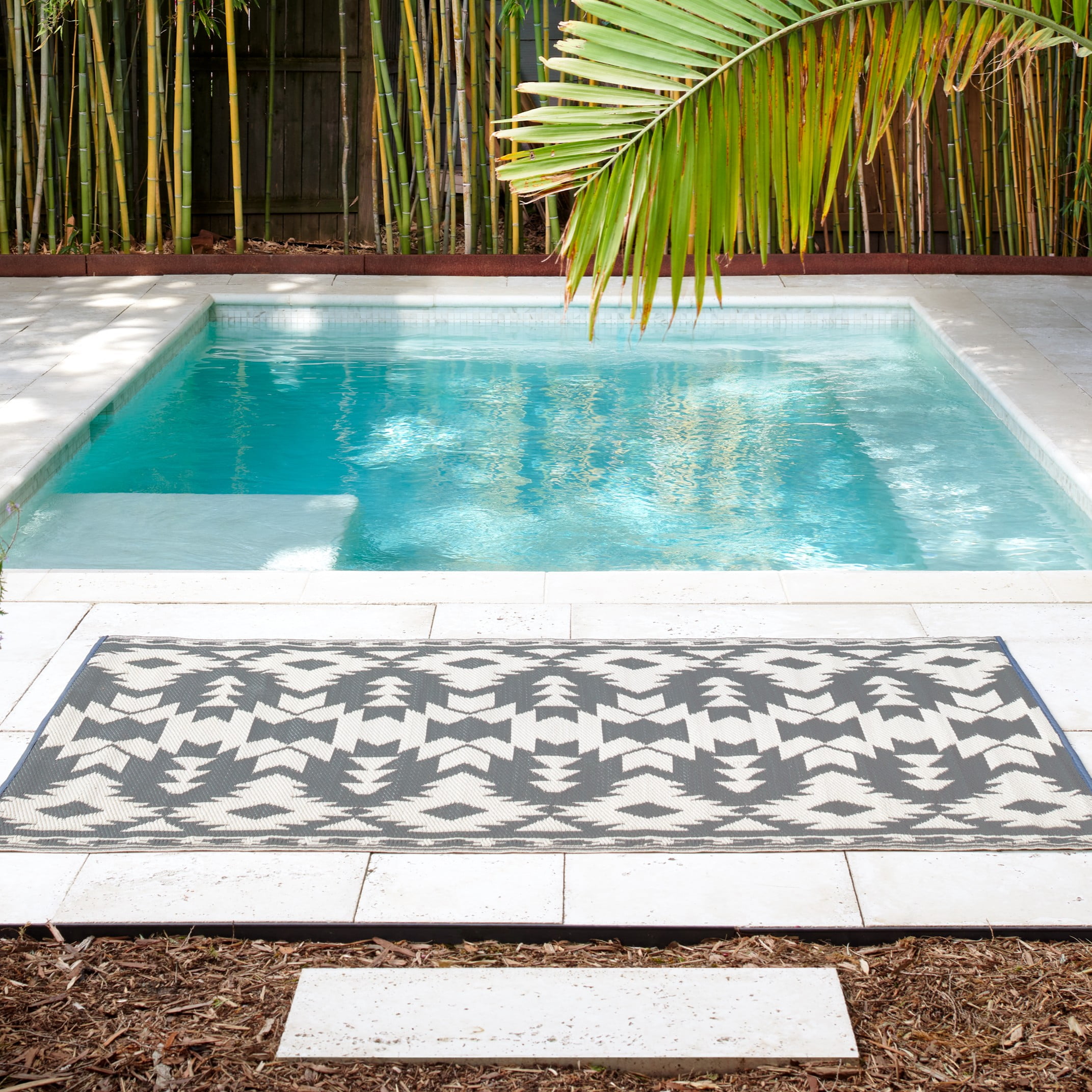 Fab Habitat Outdoor Rug - Waterproof, Fade Resistant, Crease-Free ...