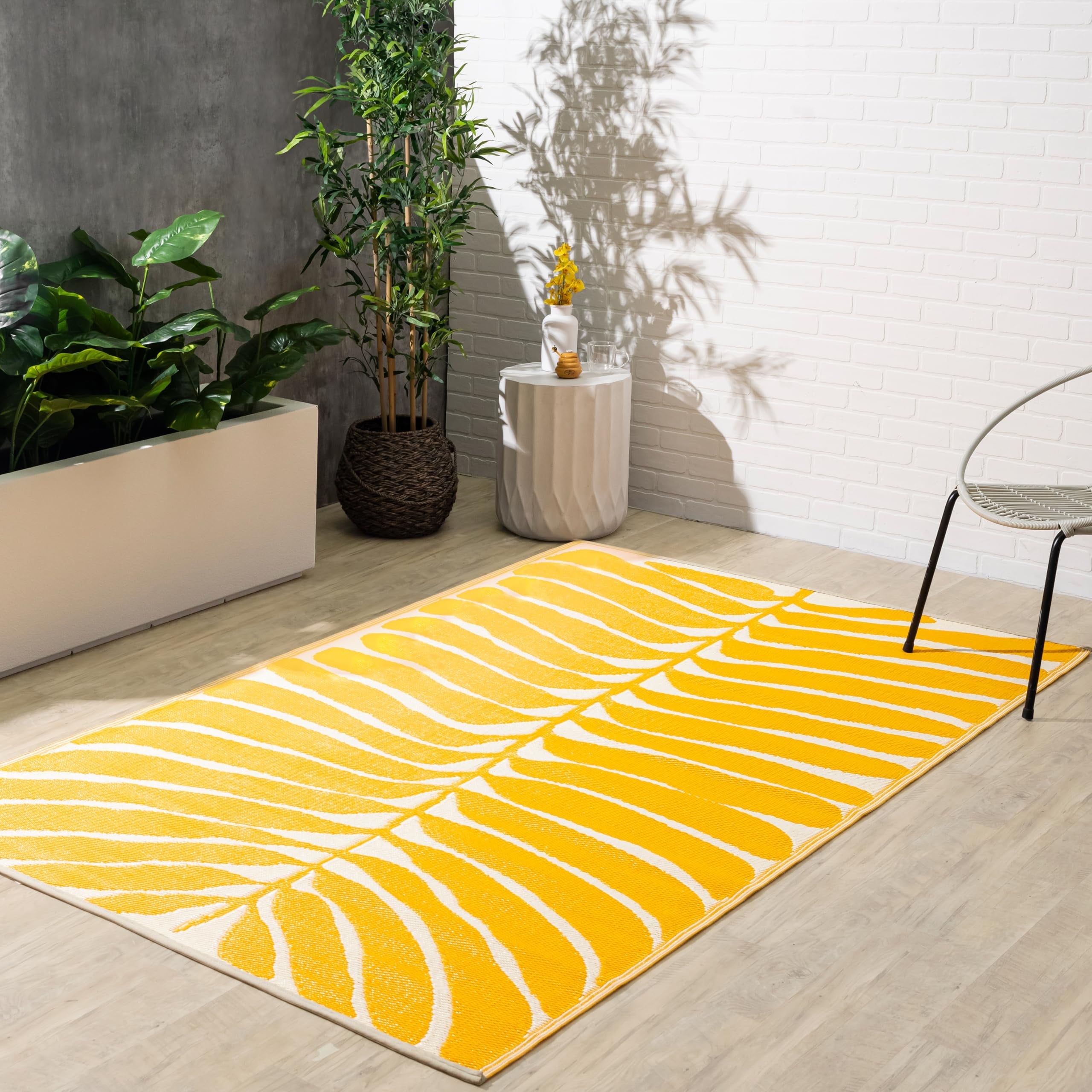 Fab Habitat Tropical Botanical Floral Outdoor Rug - Waterproof, Crease ...