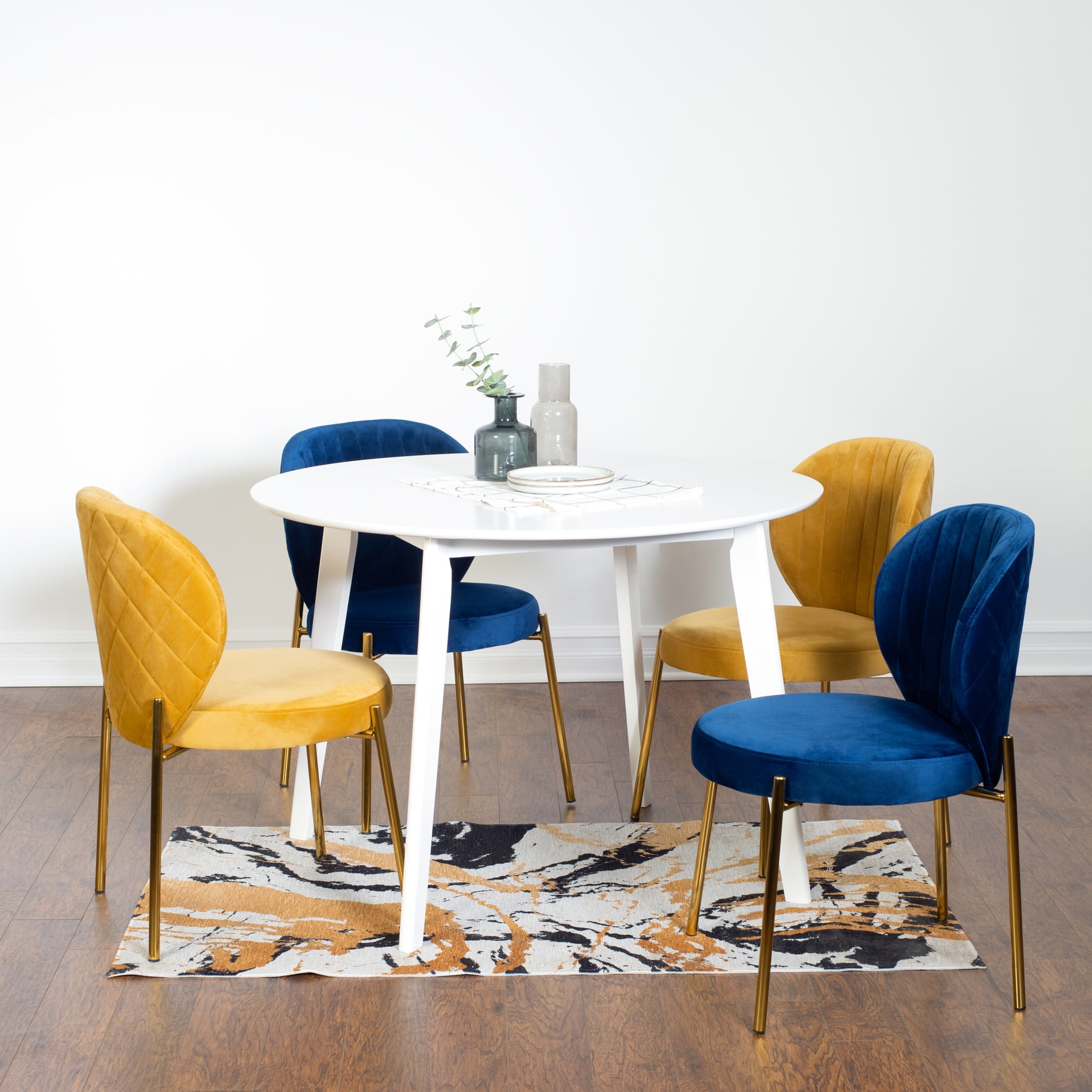 Fabulous 5 Dining - White Round Table With 4 Chairs Contemporary Style ...