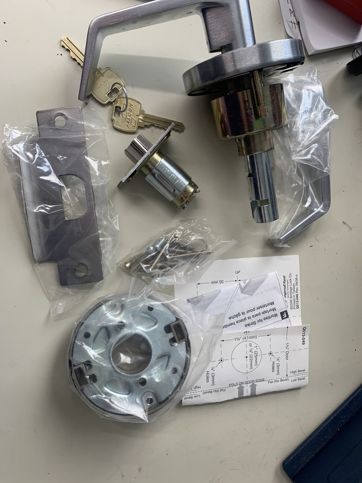 Falcon Allegion Door Handle Lever Lock W561P6 DAN 626 G - Walmart.com