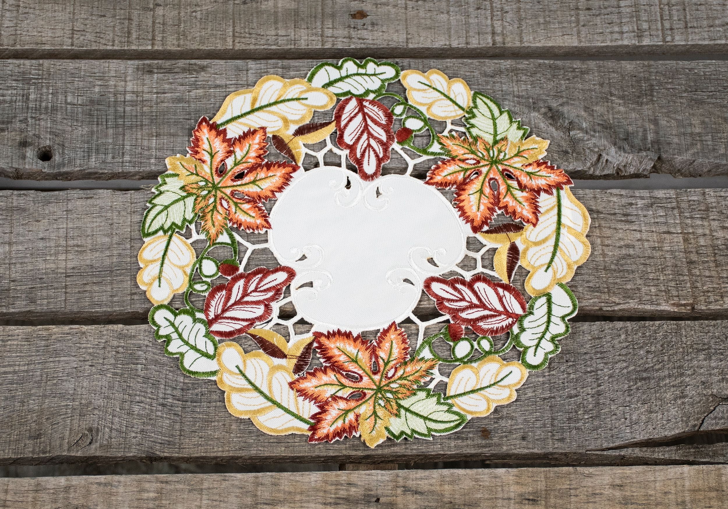 Fall Maple Leaf Round Doilies (11" / 14") - Walmart.com