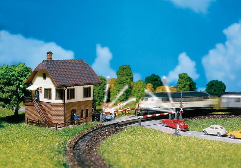 Faller 222170 Level crossing with signal tower - Walmart.com