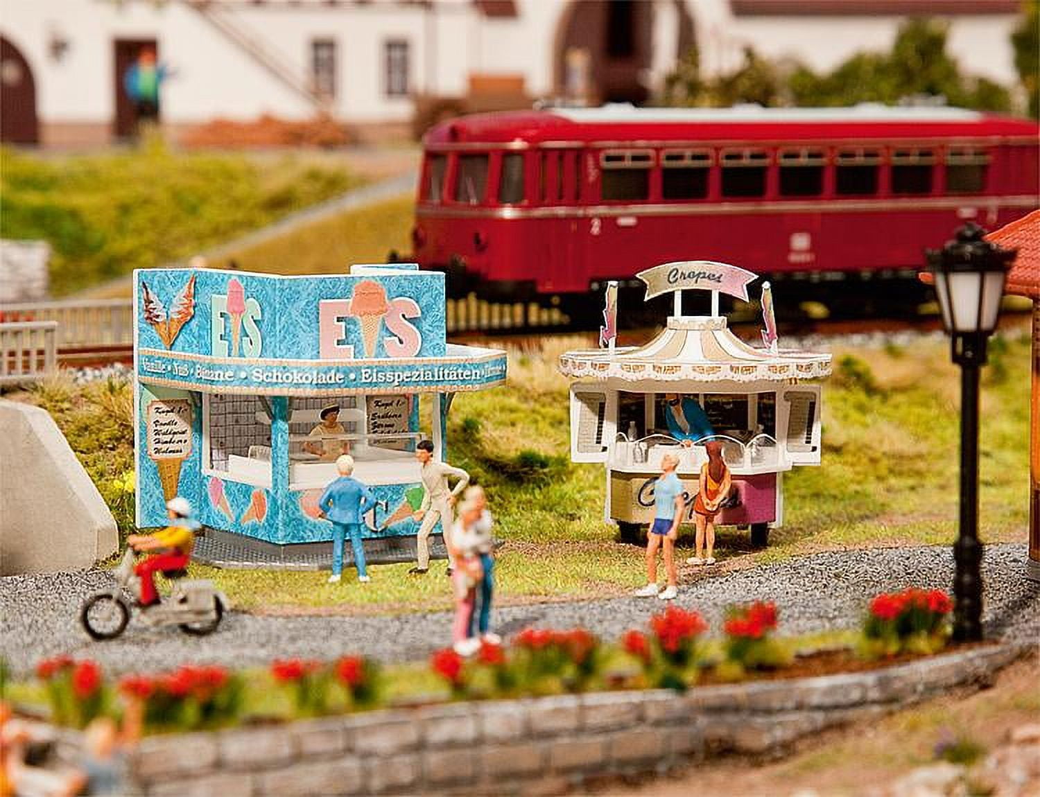Faller HO Scale Building/Structure Kit Ice Cream & Pancake Carnival ...