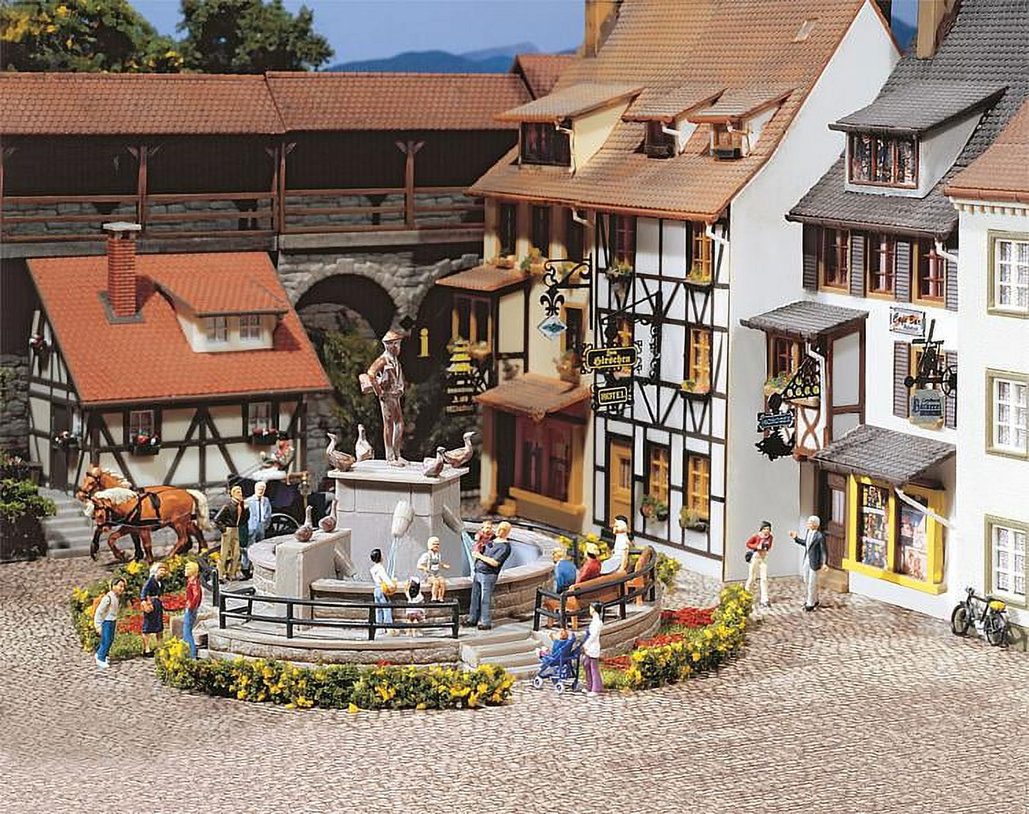 Faller HO Scale Building/Structure Kit Ornamental Town Center Water ...