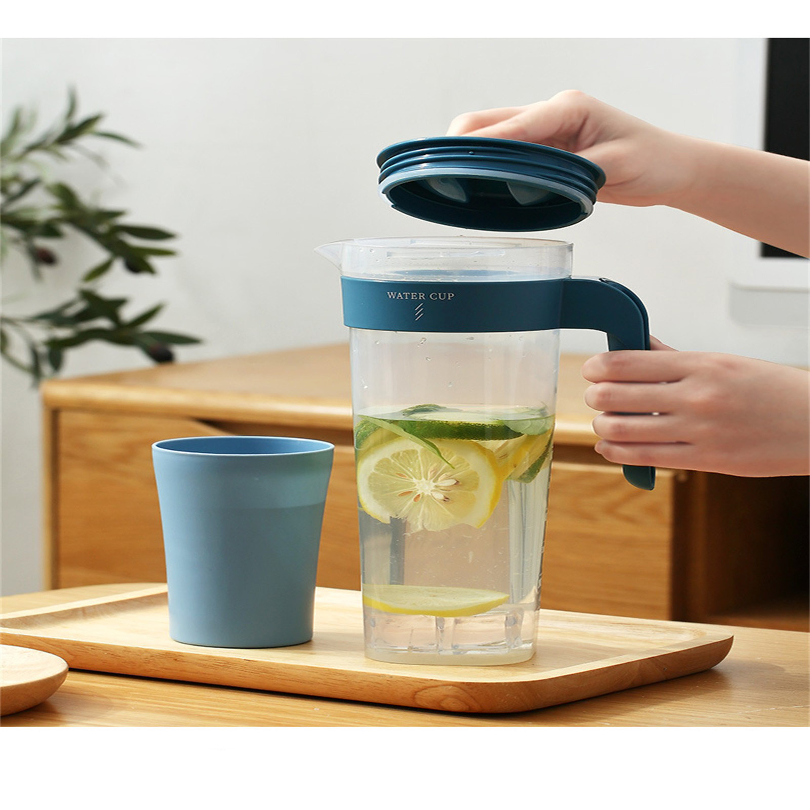 Fanshiluo-Plastic Pitcher With Lid 35 Ounce Heat Resistants Clear Juice ...