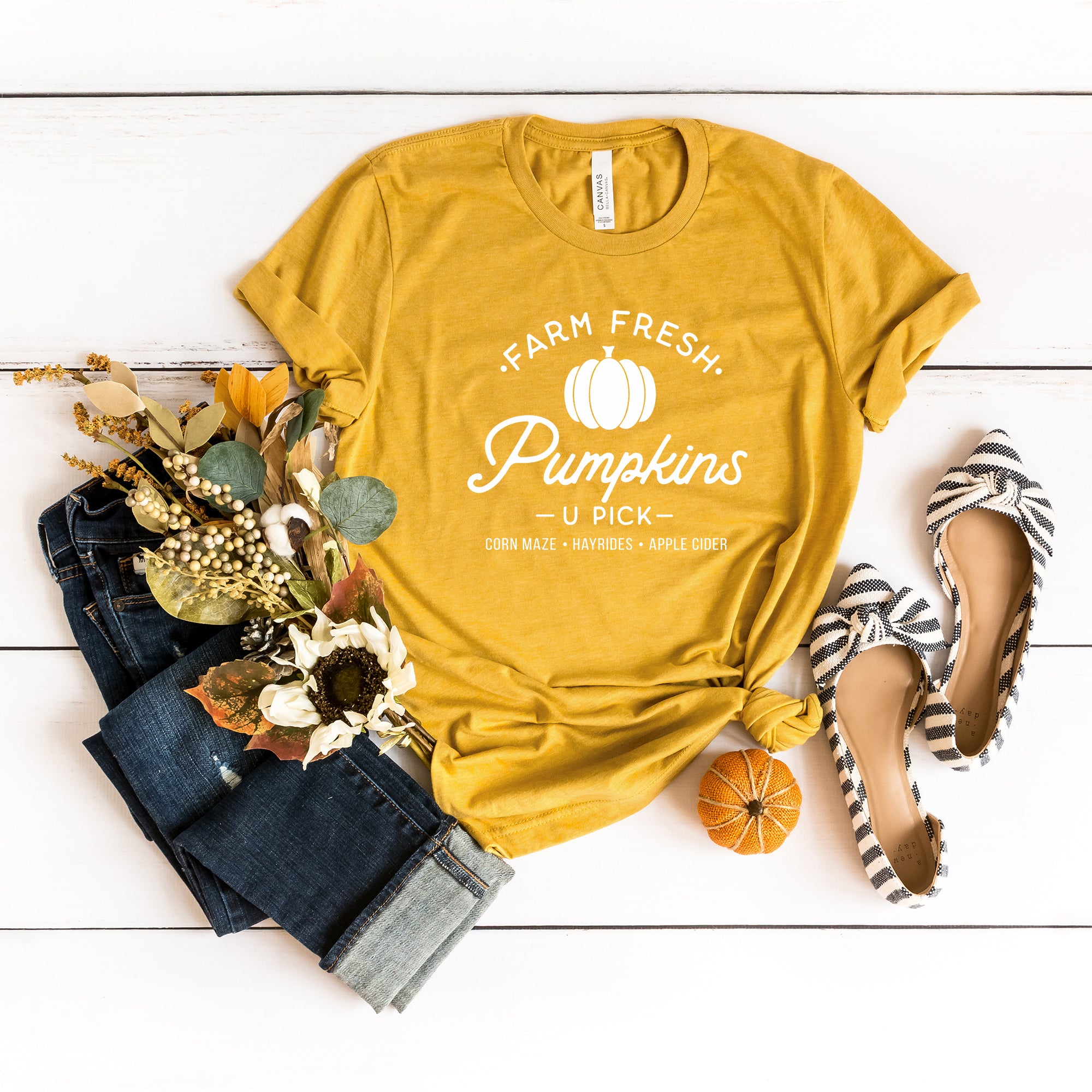 Farm Fresh Pumpkins | Short Sleeve Graphic Tee - Walmart.com