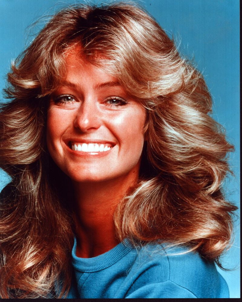 Posterazzi Farrah Fawcett Headshot Siling In Blue Sweater 8" x 10 ...