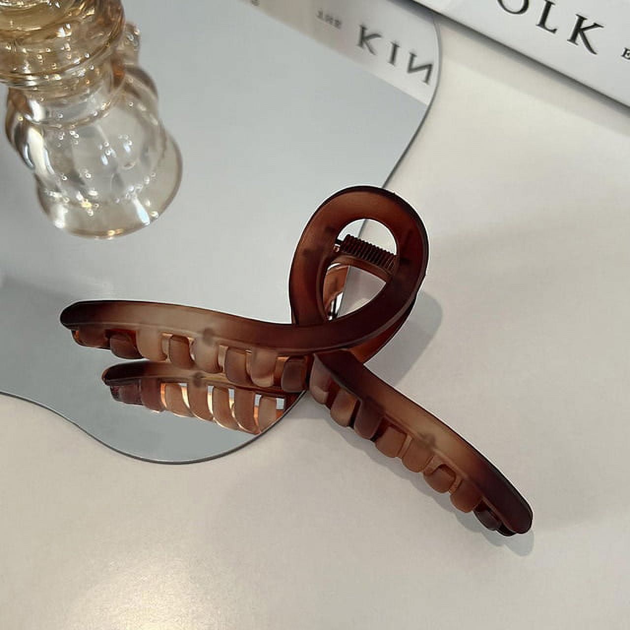 Fashion Hair Claws Large Acrylic Frosted Hair Grab Girl Simple ...