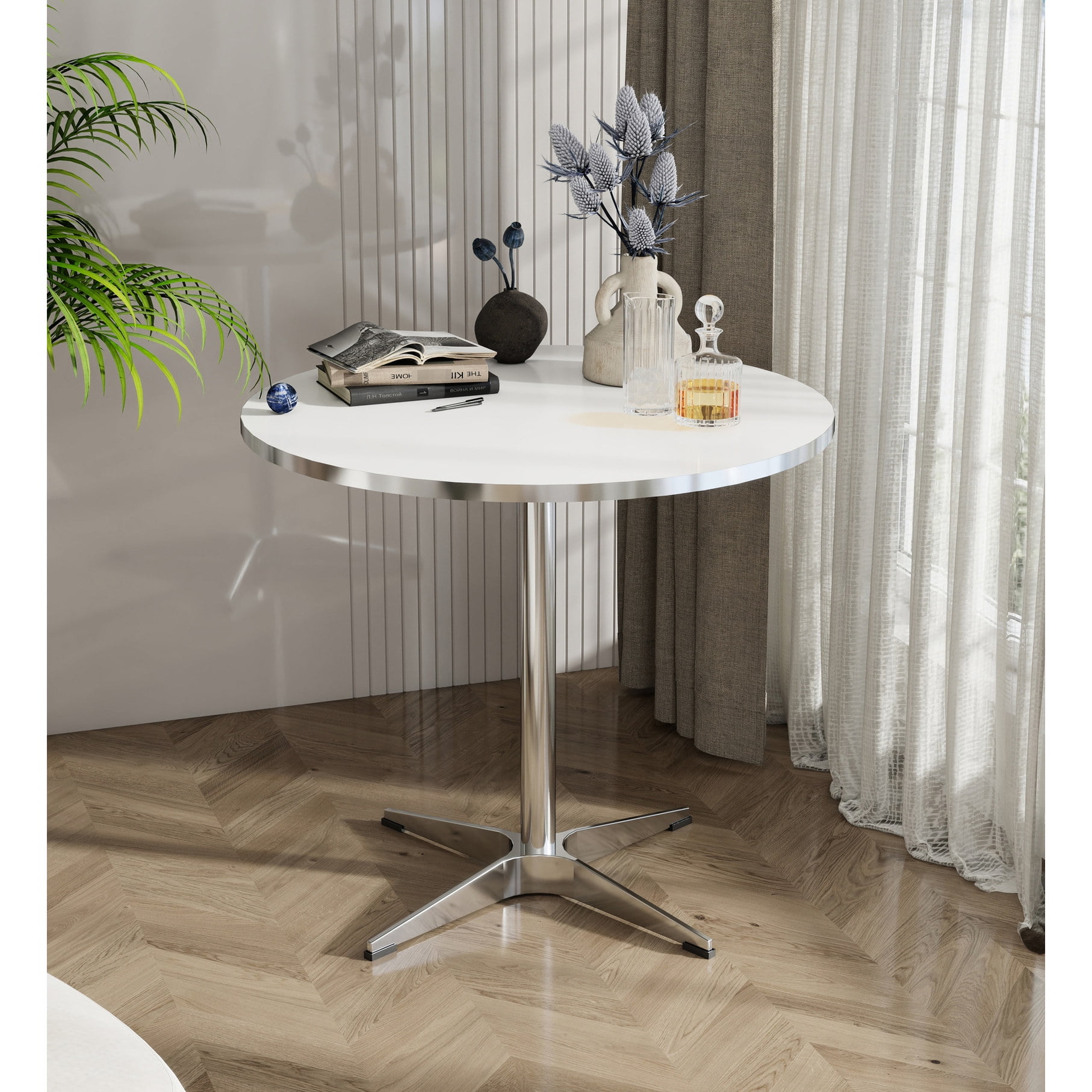 Fashionable Round Table / For Sharing Time with Friends / Works on ...