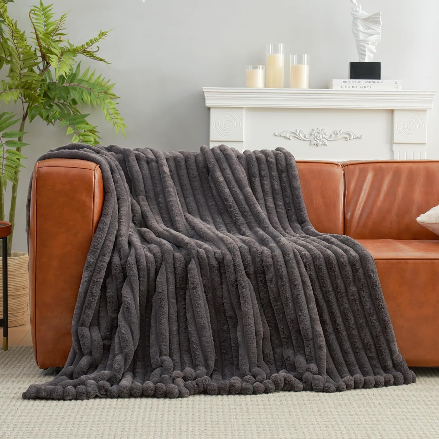 Faux Fur Throw Blanket for Couch, Cozy Fuzzy Fluffy Fur Luxurious Soft ...