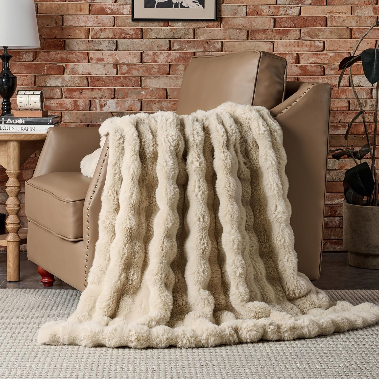 Faux Fur Throw Blanket Linen - 800 GSM Bubble Rabbit Fluff Blanket for ...