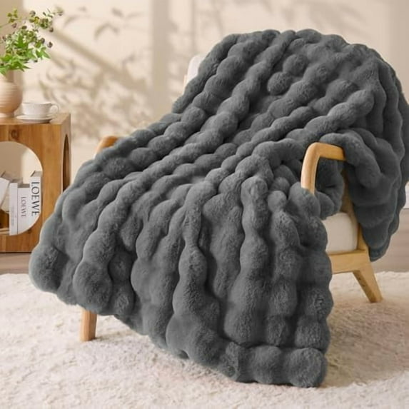 Faux Fur Throw Blanket, Soft Cozy Plush Dark Grey Bubble Blanket for ...