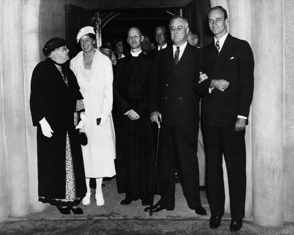 Fdr Presidency. Far Left Sara Roosevelt. Second From Left First Lady Eleanor Roosevelt. Second ...