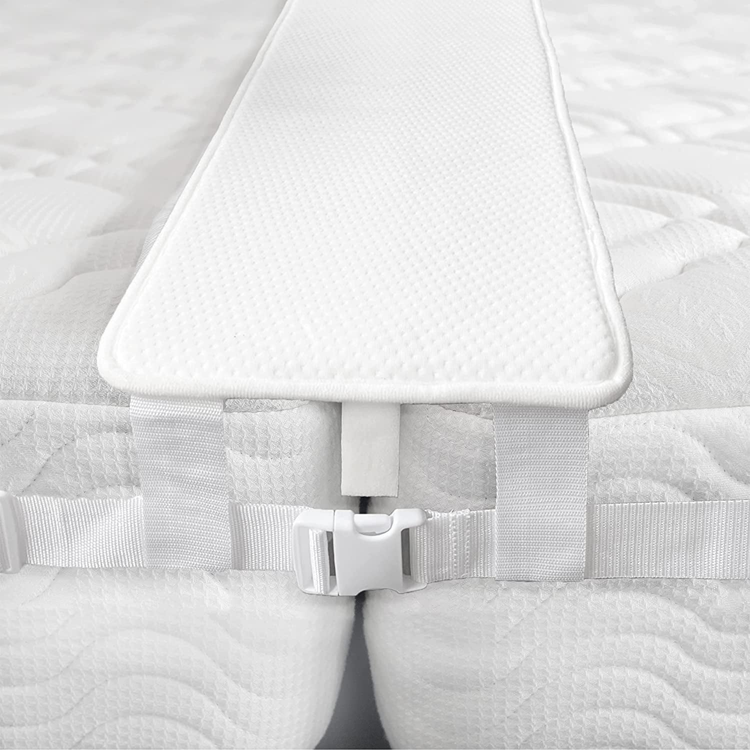 FeelAtHome Bed Bridge Twin to King Converter for Seamless Fit, White ...