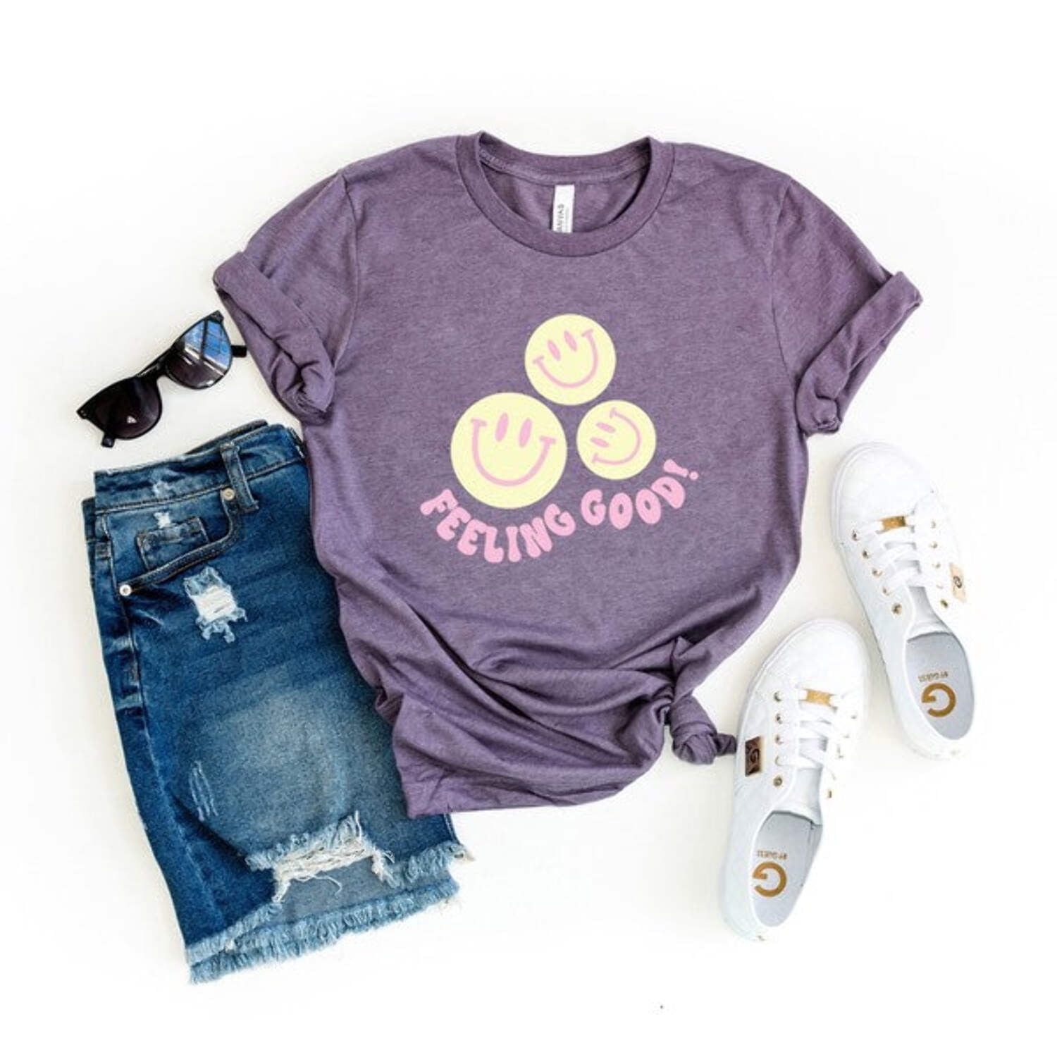 Feeling Good Short Sleeve Graphic Tee T-Shirt - Walmart.com