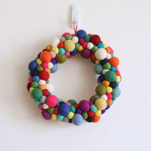 Felt Christmas Wreath - Pompom Bubbles / Rainbow - Walmart.com