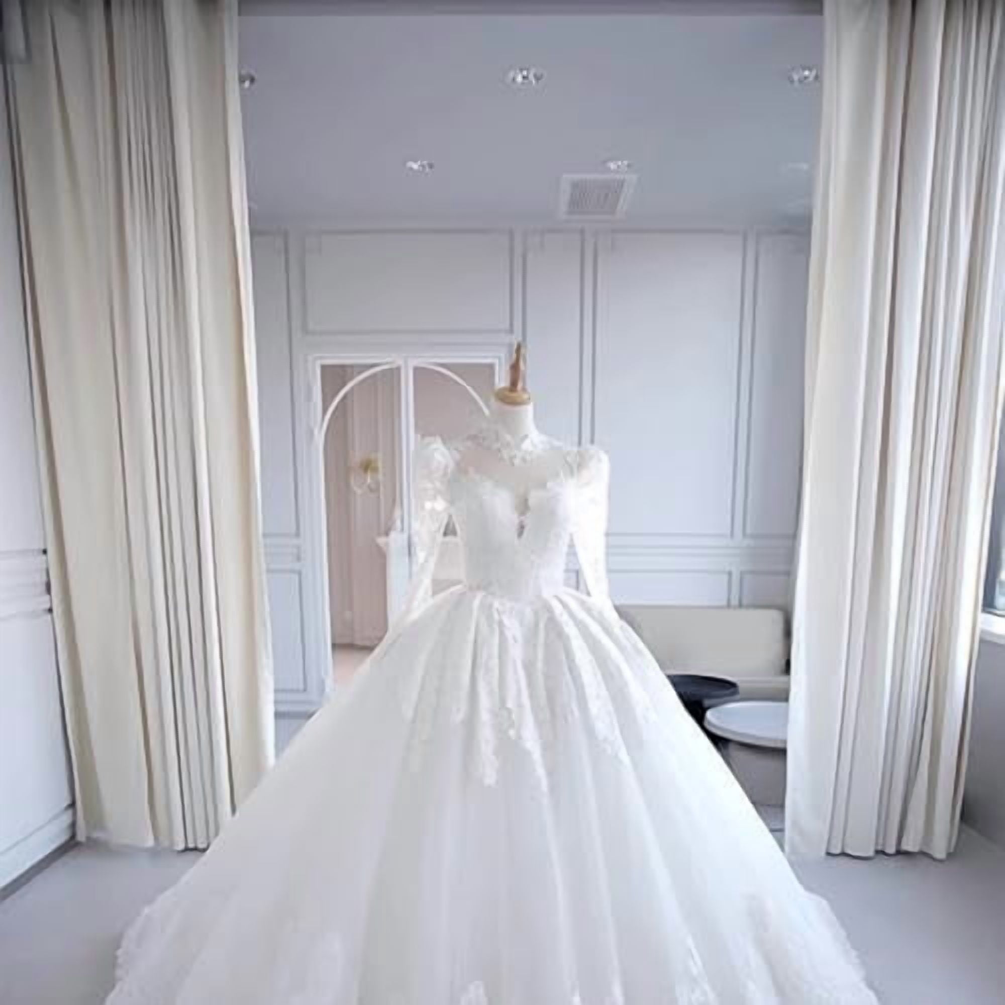 Female Dress Form Mannequin Torso, 51-75 in Adjustable Height Body ...