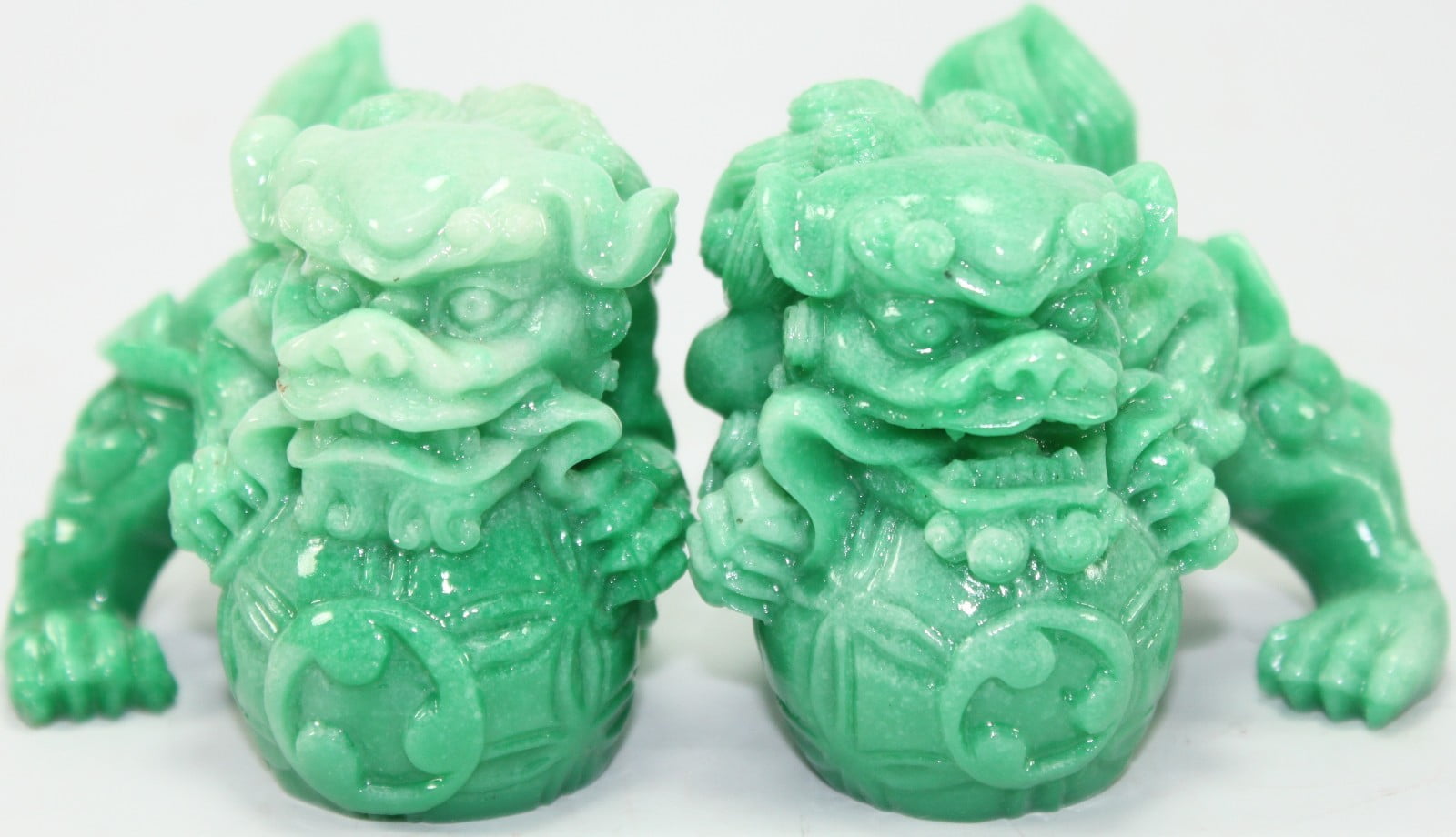 Feng Shui Fu Foo Dogs Guardian Lion Statue Paperweight, Pair, Green, 2 ...