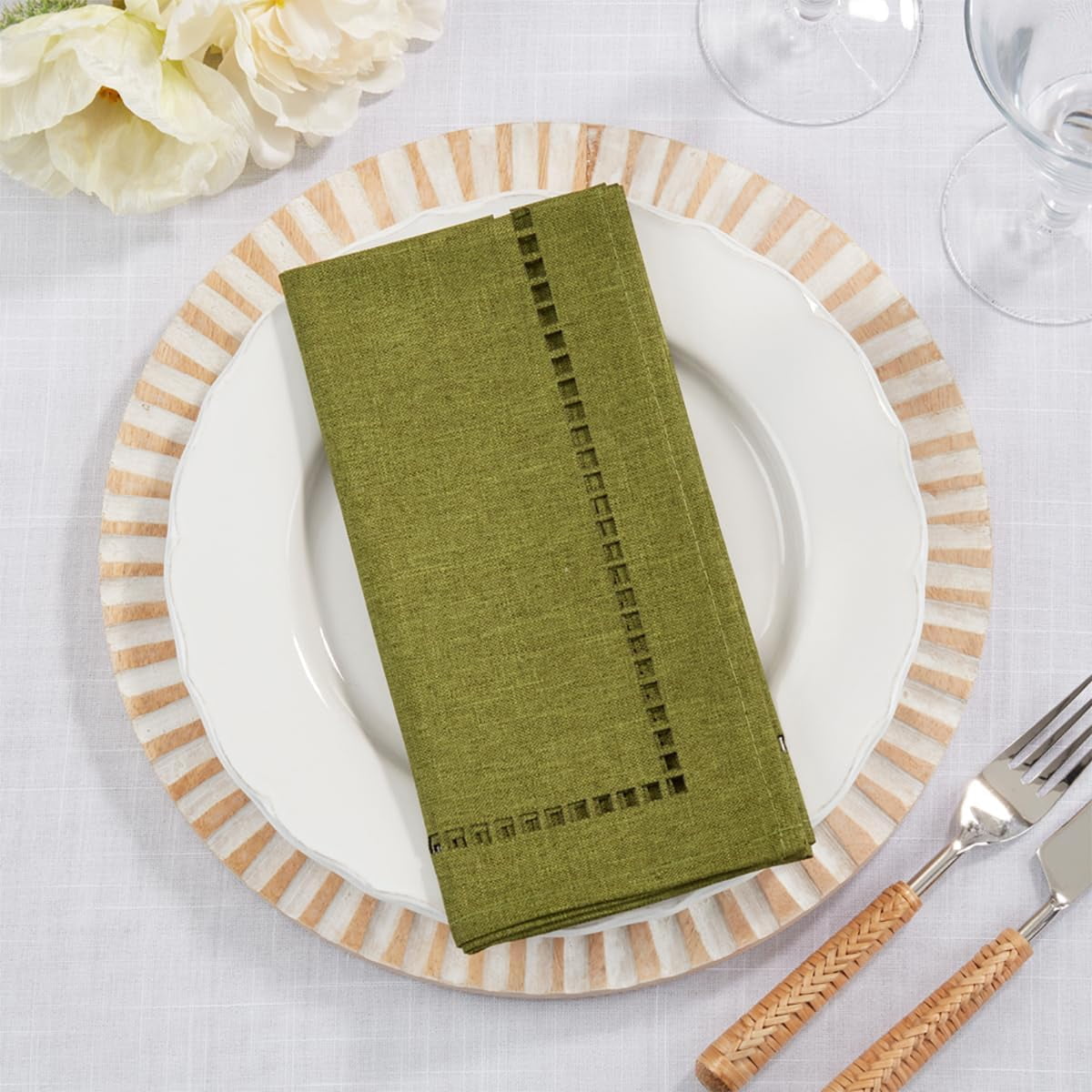 Fennco Styles Solid Color Laser-Cut Hemstitch Cloth Napkins 20" W x 20 ...