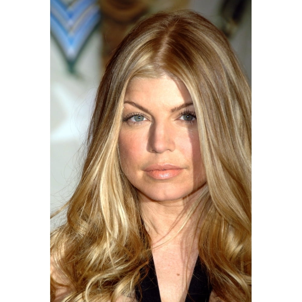 Fergie At In-Store Appearance For Fergie For Kipling Handbag Collection ...