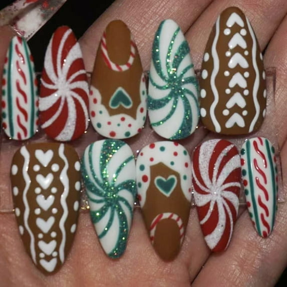 Festive Artificial Nails 30PCS Red Green Heart Design Short Square ...