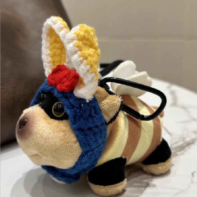 Festive atmosphere full | Bee puppy plush pendant, bag keychain ...