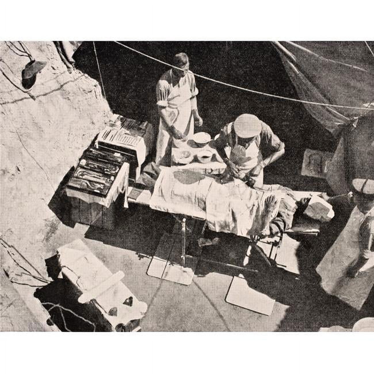 Field Surgery On Gallipoli Peninsula Turkey 1915 Surgeon Is Removing ...