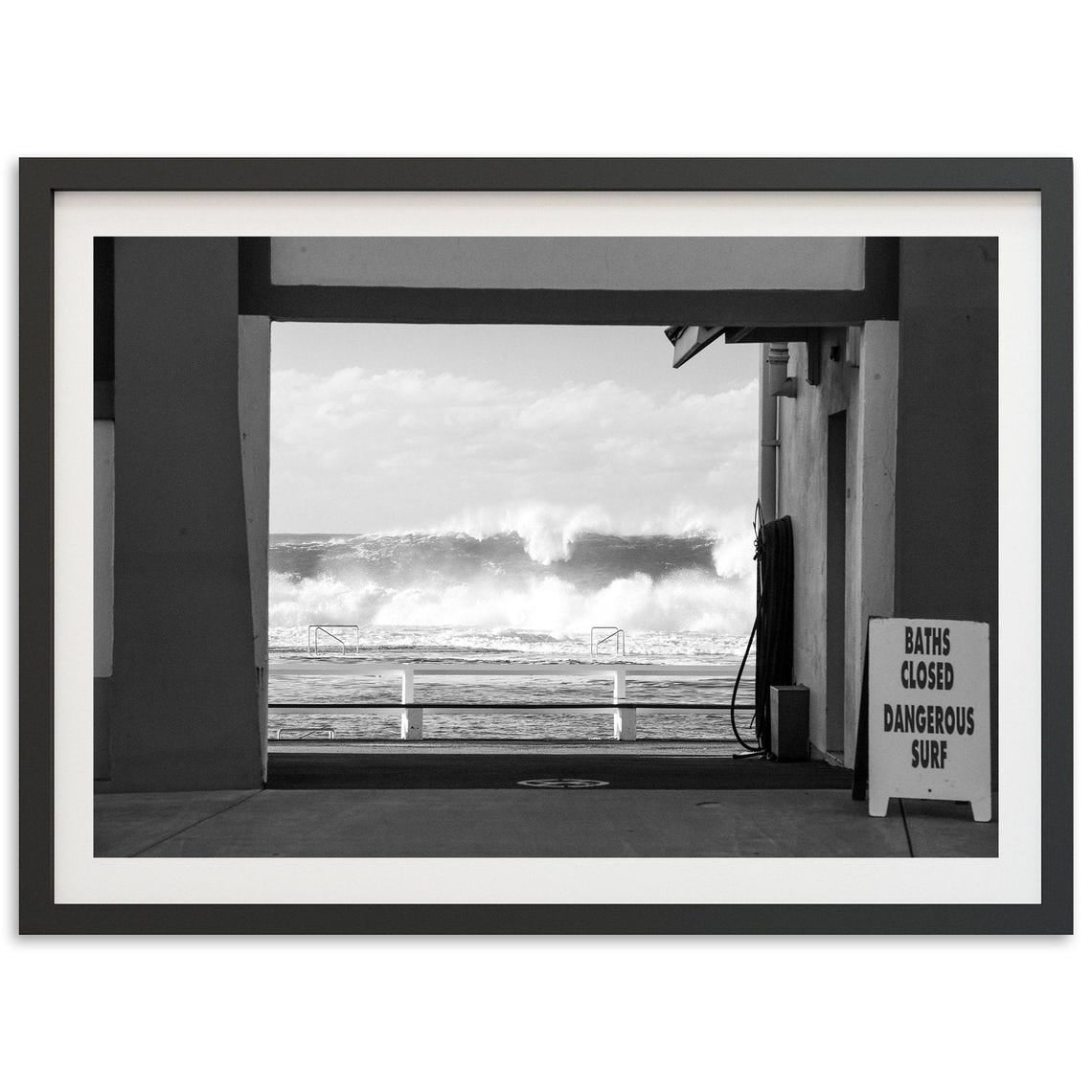 fine-art-photography-surf-print-black-and-white-big-waves-ocean-bath
