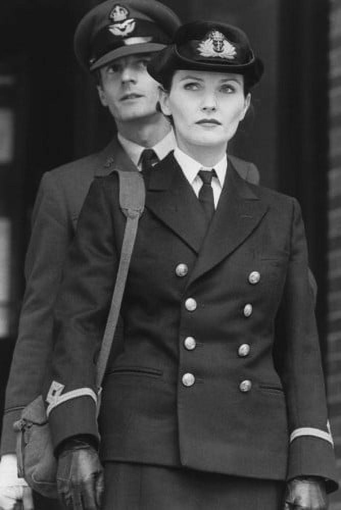 Fiona Fullerton 24x36 Poster Nigel Havers The Charmer - Walmart.com