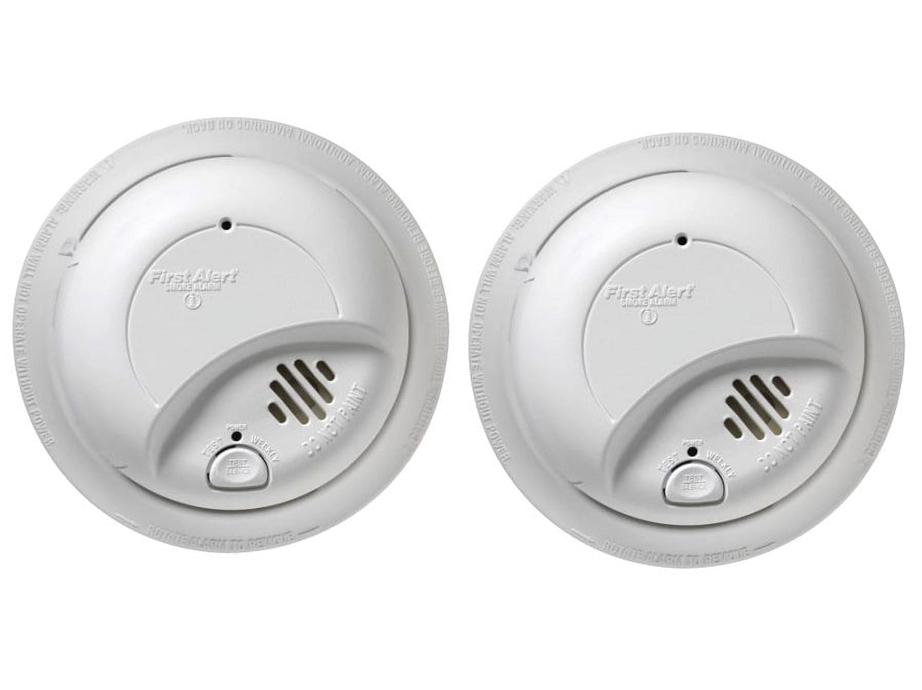 First Alert Hardwired Smoke Detector with Battery Backup, 2 Pack ...