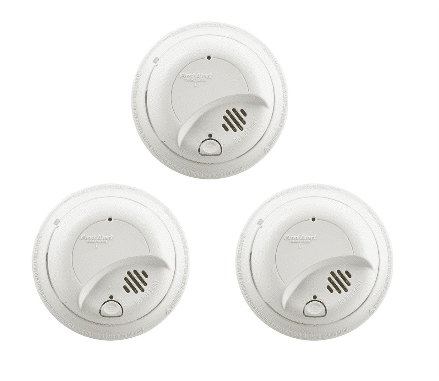 First Alert SA9120BPCN Hardwired 120-Volt AC Smoke Detector with ...