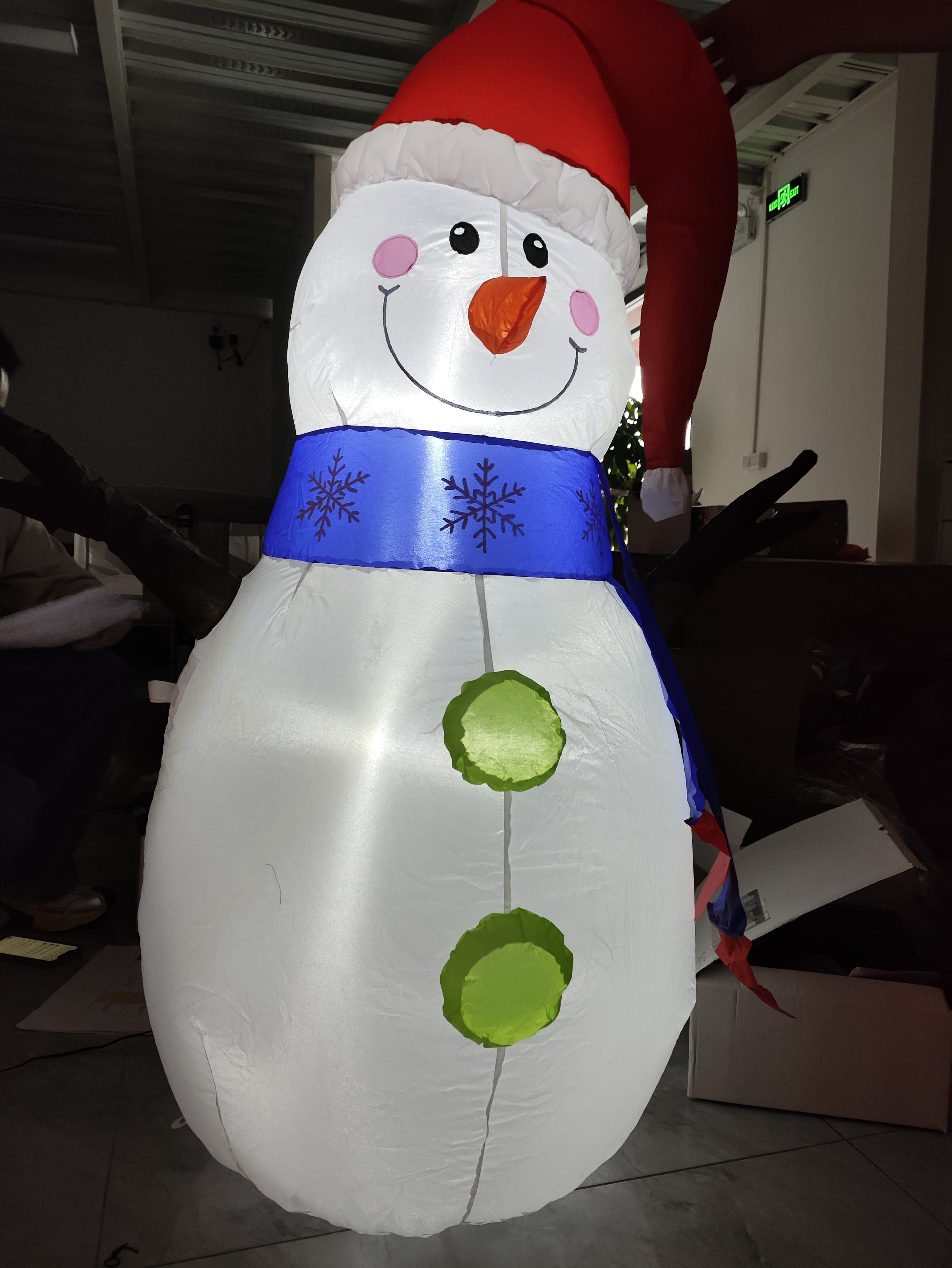 Firstness 4.7ft Tall Christmas Inflatable, Rotating Snowman and Ice ...