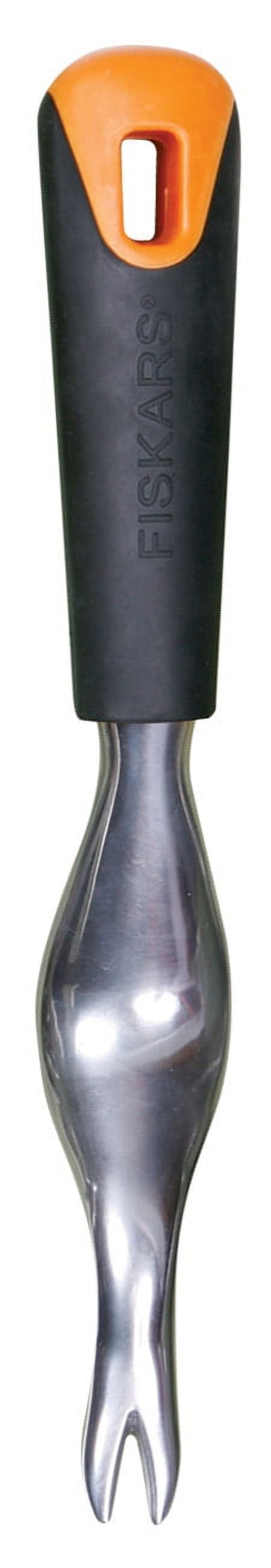 Fiskars 370760-1001 2" X 2" X 12" Big Grip Weeder - Walmart.com