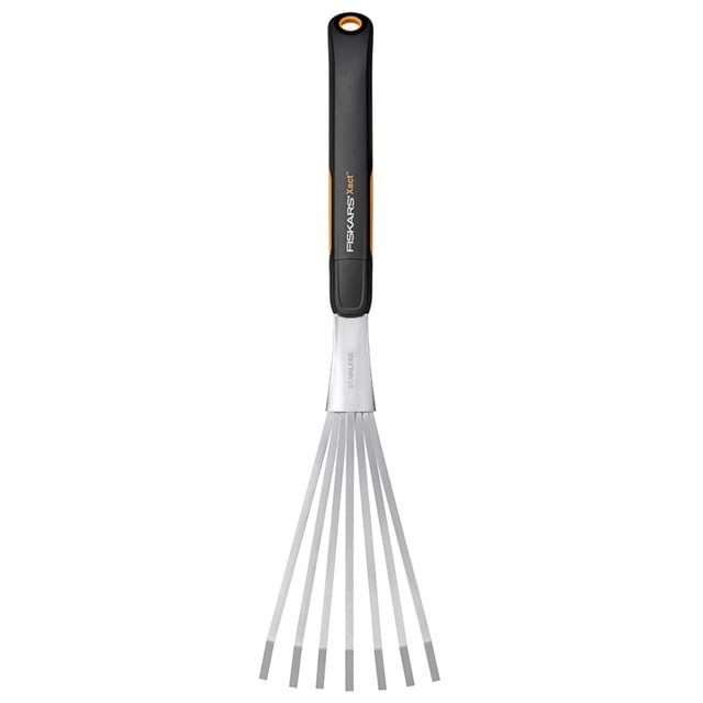 Fiskars Hand Rake for Garden Beds and Landscaped Areas - Walmart ...