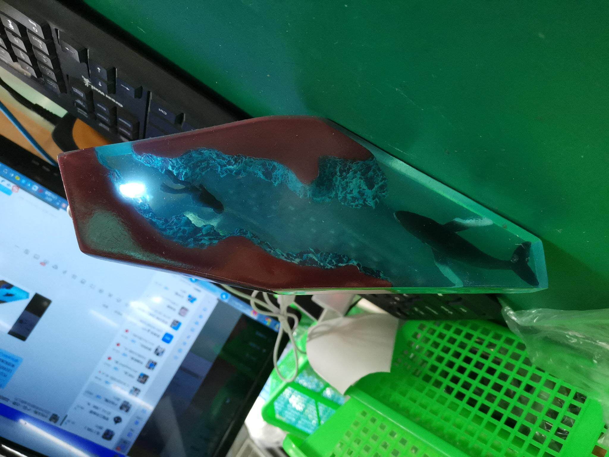 FitBest Epoxy Resin & Wood Desk Lamp with Diver and Humpback Whale LED ...